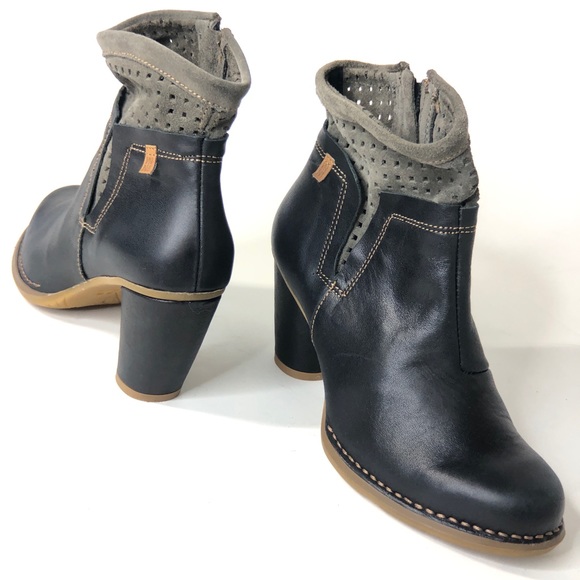 El Naturalista | Shoes | El Naturalista Leather Navy Chunky Heels ...